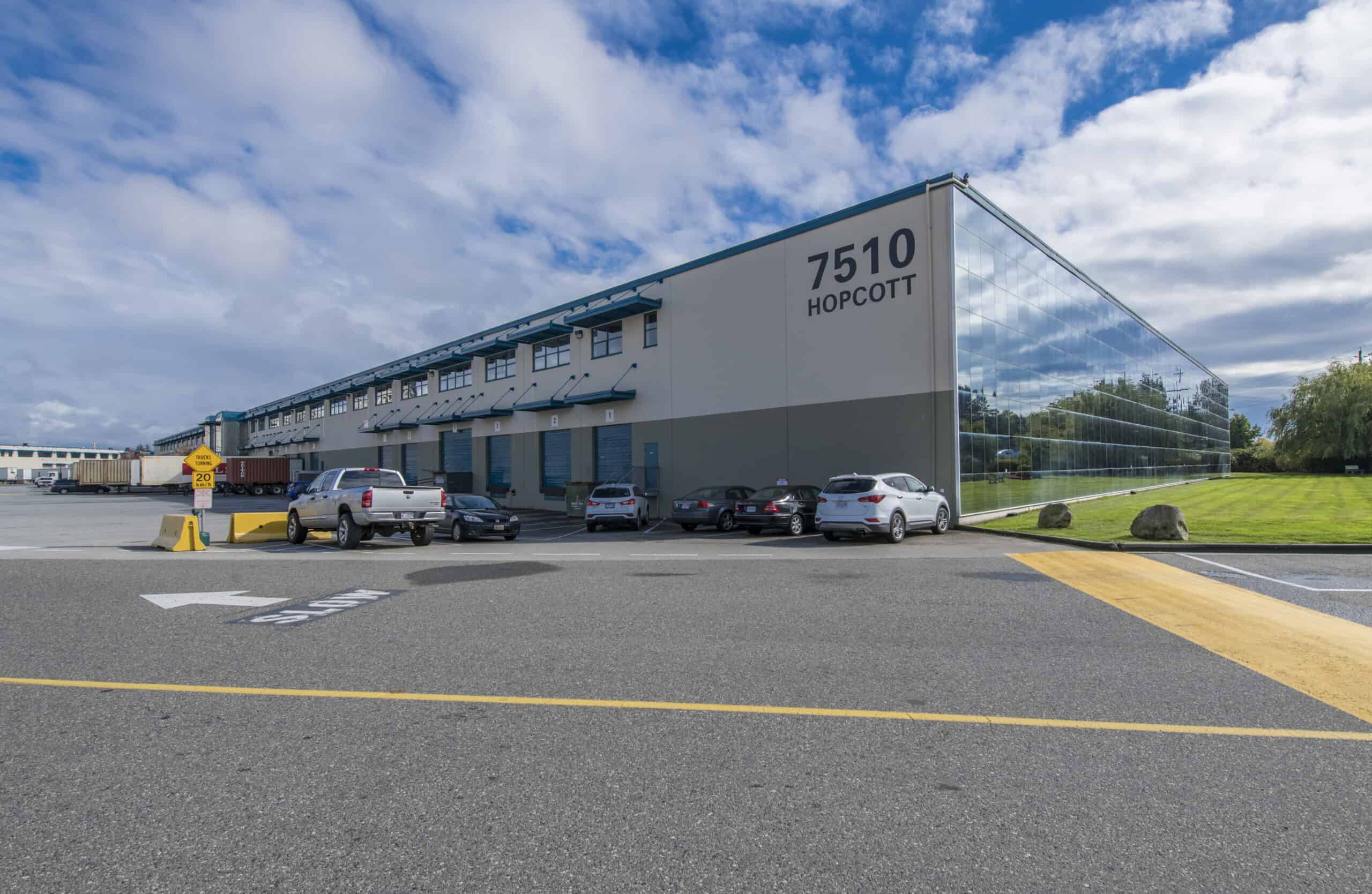 7510-7550 Hopcott Road - Pure Industrial