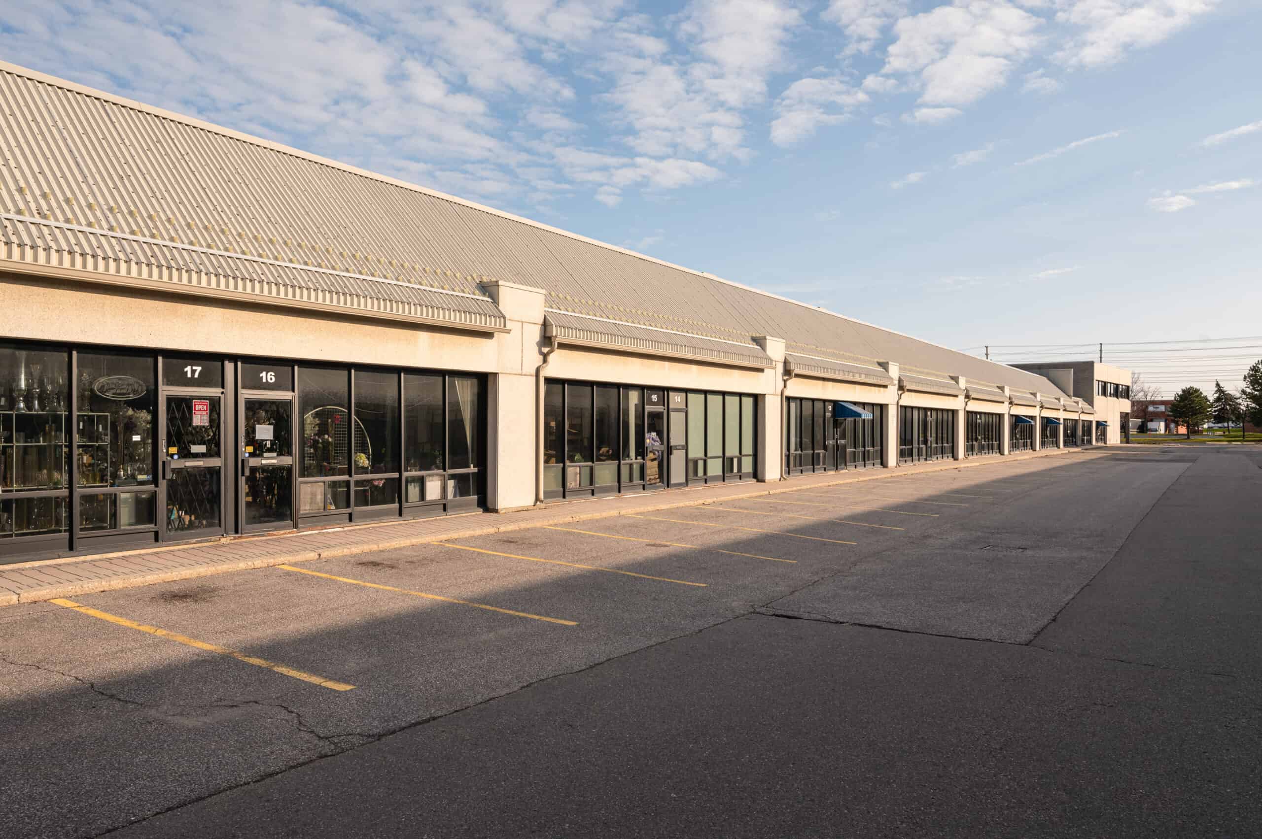 6625-6705 Tomken Road - Pure Industrial