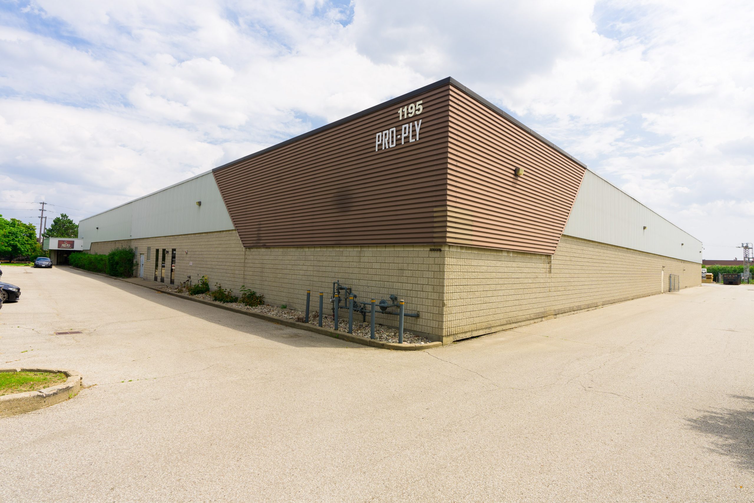 1195 Clark Boulevard - Pure Industrial